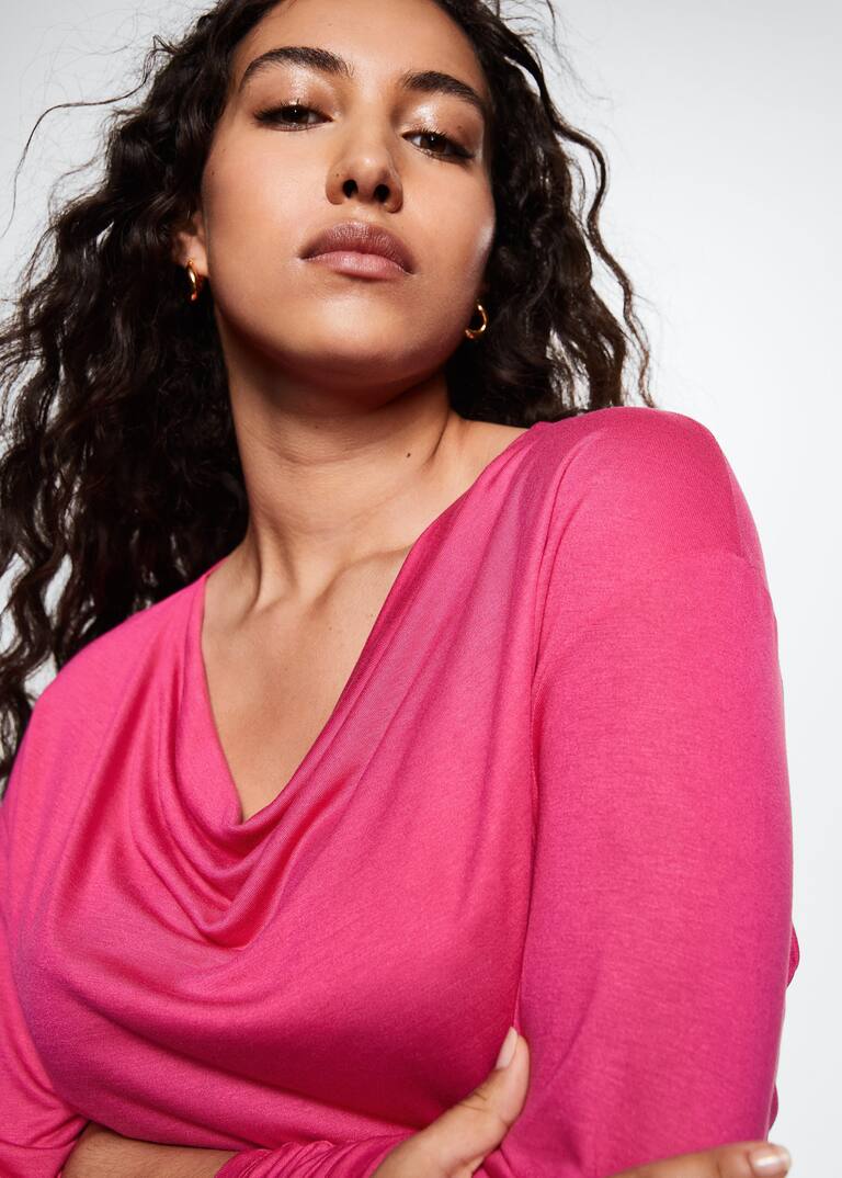 Detail Neck T Shirt Woman Mango Singapore