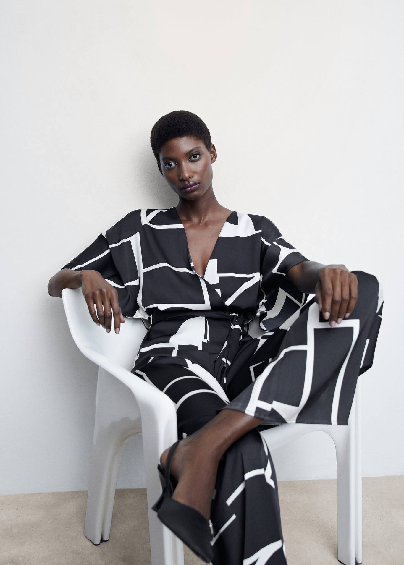 Printed satin jumpsuit - Woman | MANGO OUTLET Bulgaria