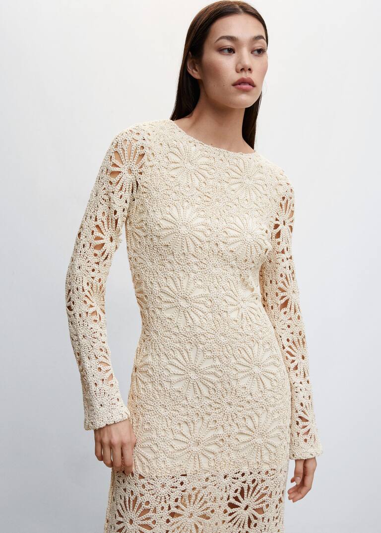 Vestido crochet escote espalda - Mujer | Mango Chile