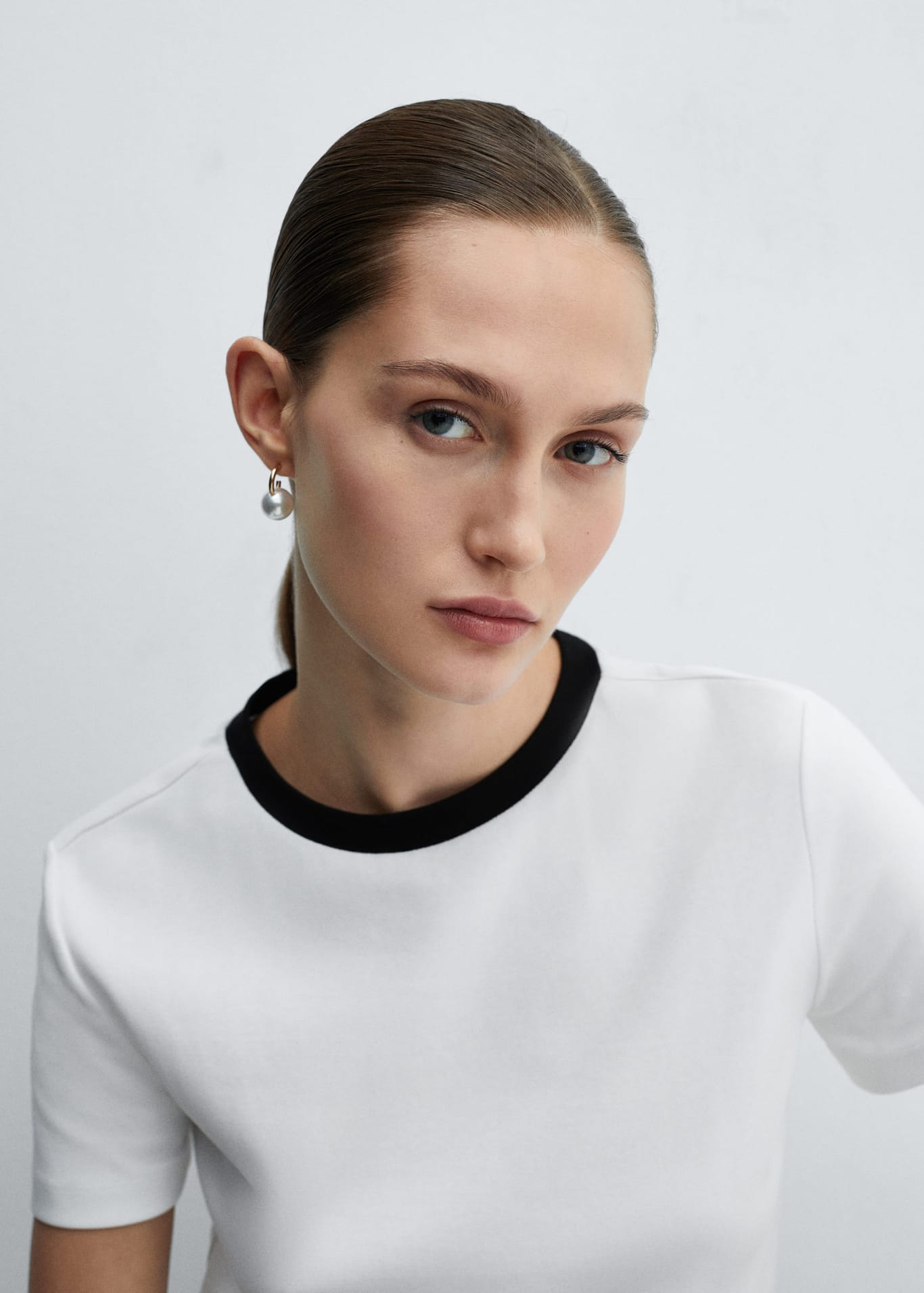 Contrasting Collar Cotton T Shirt Woman Mango Chad
