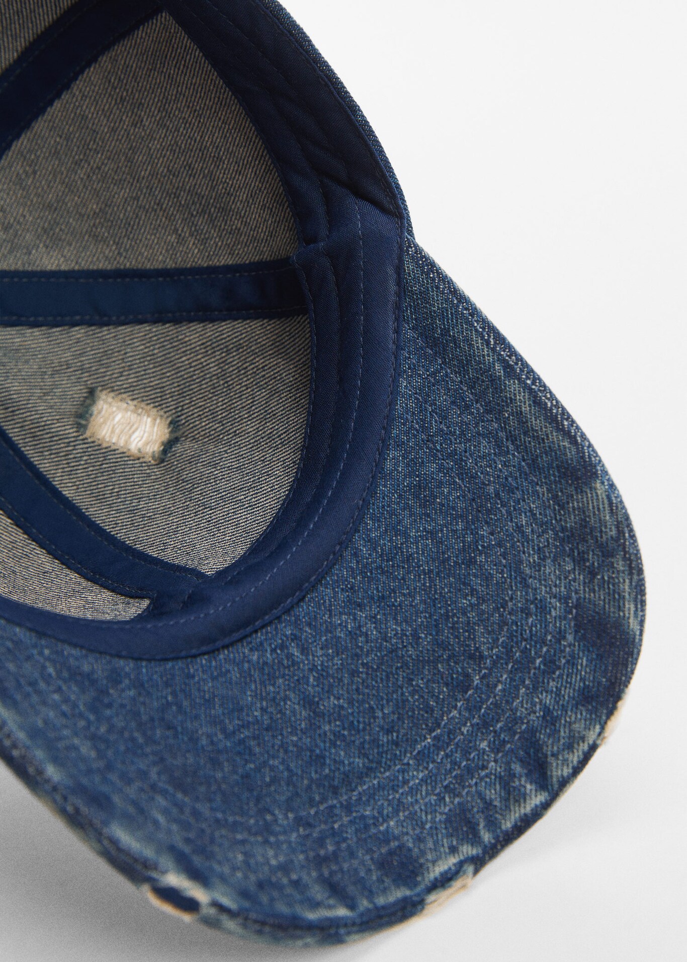 Ripped denim cap - Woman | Mango Canada