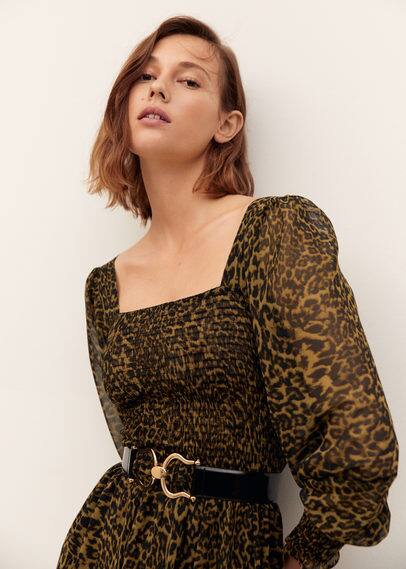 Üzengi detaylı kemer