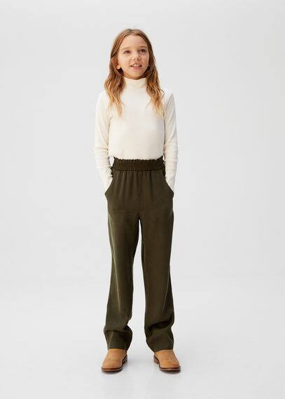 Kenarları fistolu kazak