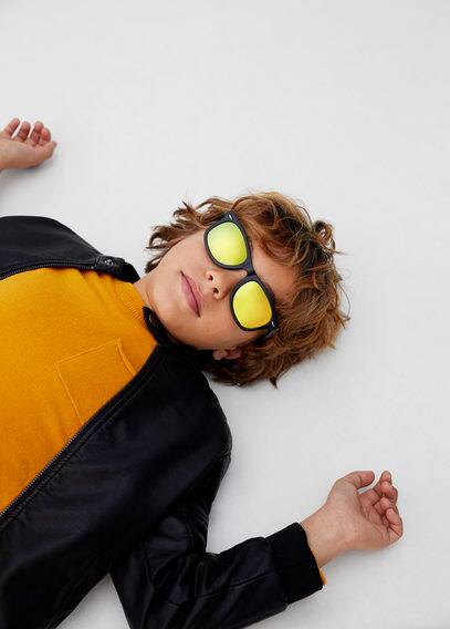 Ayna camlı güneş gözlüğü